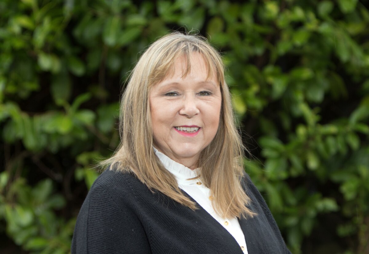 Carolyn Mitchell | Senior Paralegal - Private client services | Lindsays